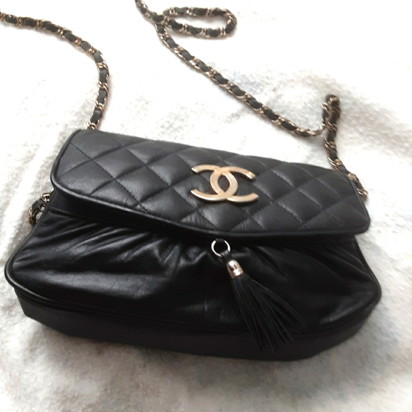 CHANEL | Bags | Channel Cross Body Small Purse | Poshmark